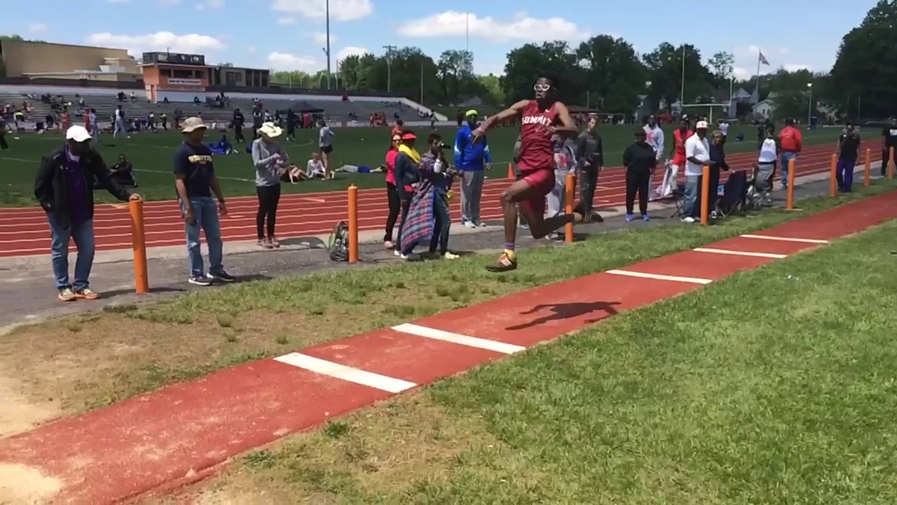 Rayvon Allen Triple Jump 50'10.5 - YouTube