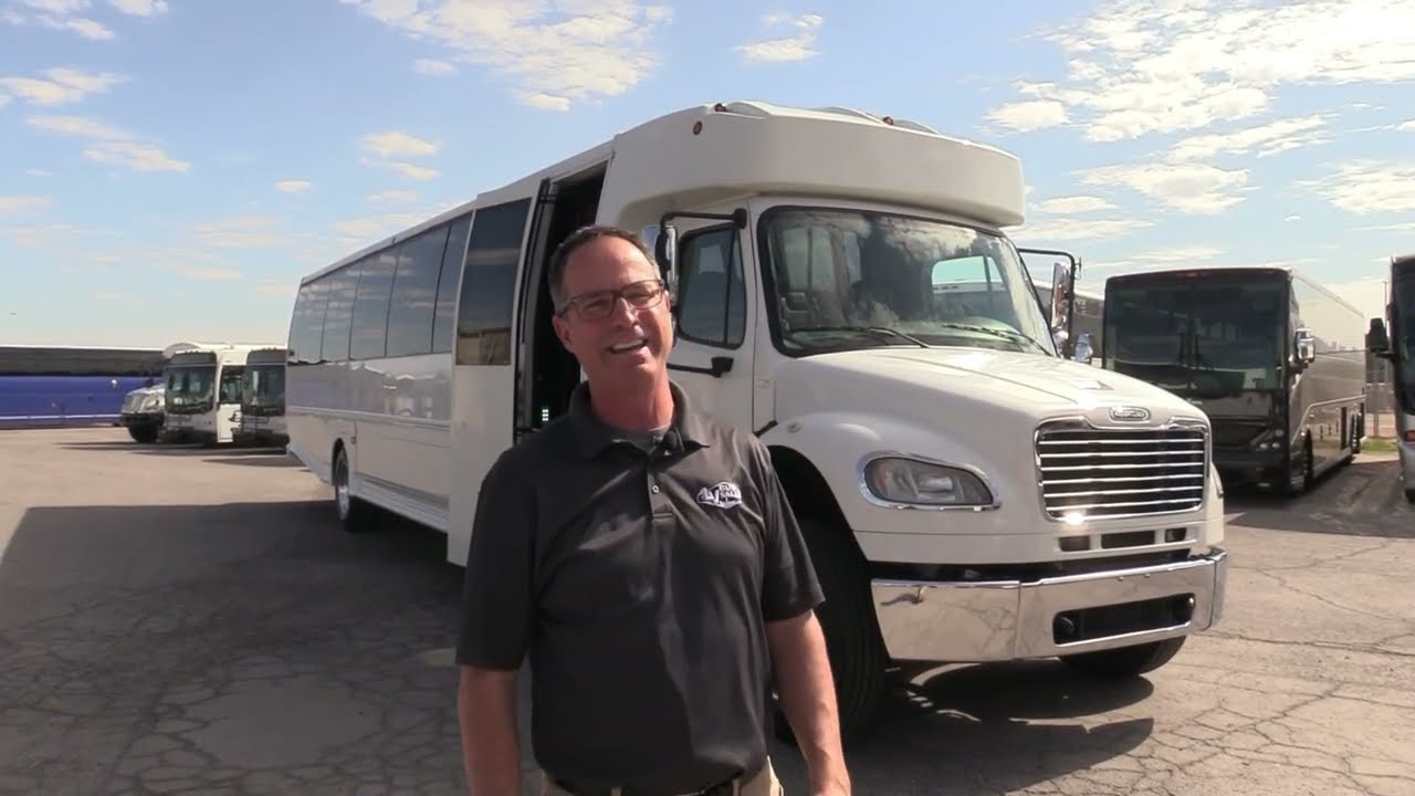 2013 Turtle Top Odyssey XL Shuttle Bus SM8945 - YouTube