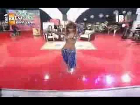 Didem performing on Oryantal 2 and Gypsy Girl