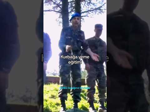 Emre Tayanç Paşa Kurbağa yeme eğitimi 😁