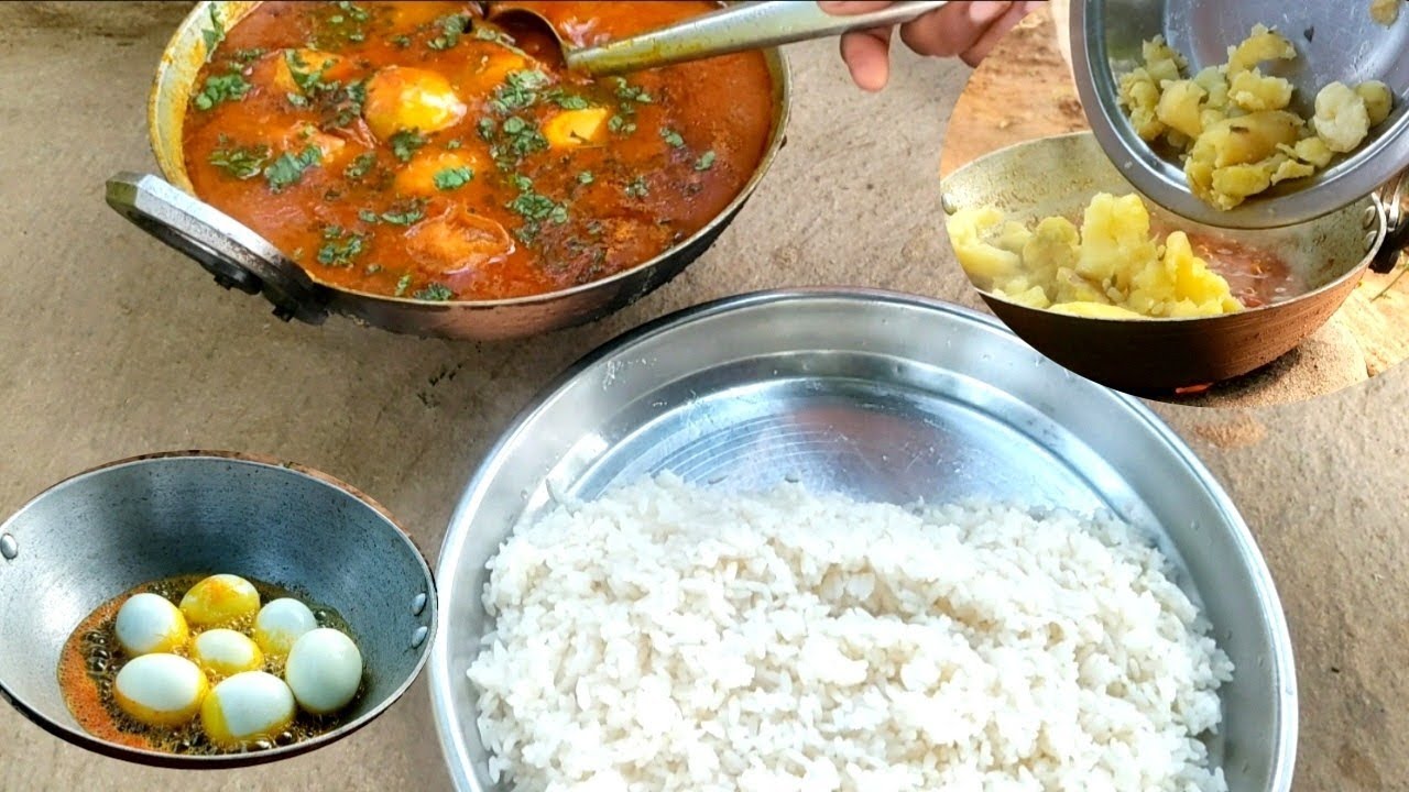 गाँव का अण्डा आलू का सब्जी || VILLAGE EGG POTATO CURRY || CHULHA CHOUKA ...