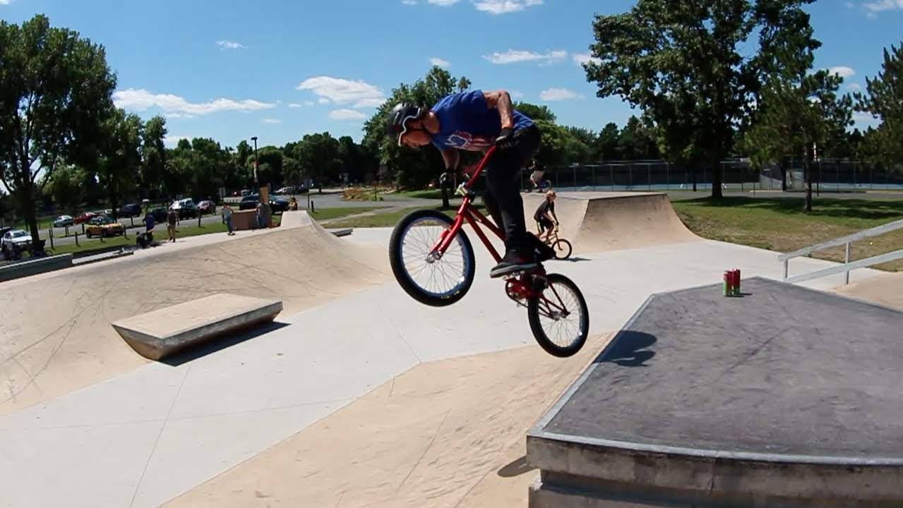 New Skatepark! EP Plaza - YouTube