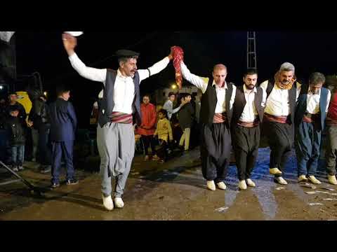 Zurnaci nimet caliyor mehmet sergalya oynuyor silvan salıka köyü diyarbakir halayi yok boyle halay