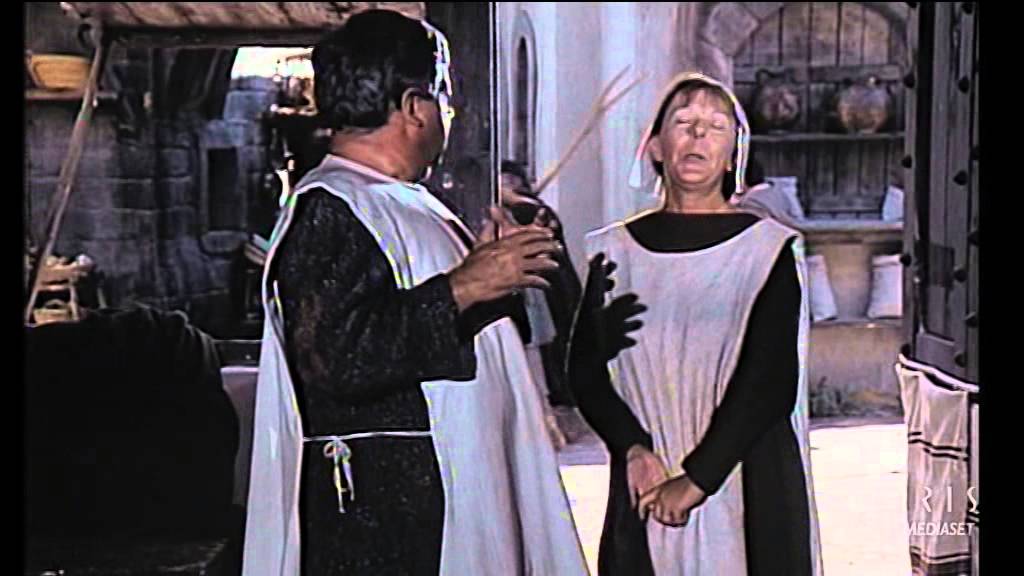 Fantozzi - Mariangela s'è fatta donna - YouTube