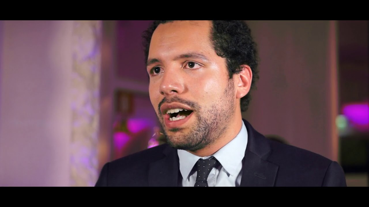 Pierre Deprez soutient Les Amis d'Arthur - YouTube