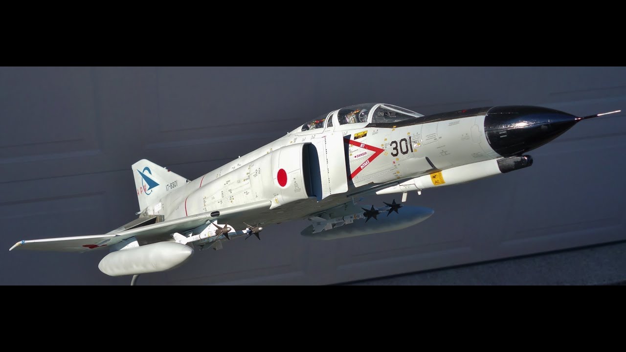 1/32 F-4EJ Phantom II - YouTube