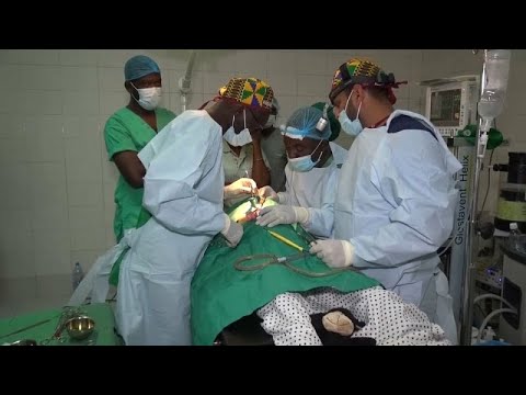 Volunteer doctors offer free corrective surgery in Cameroon - YouTube