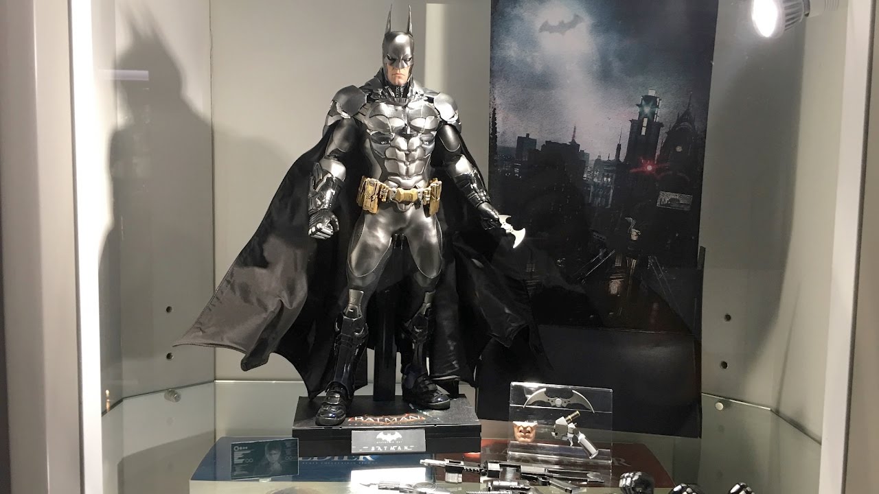 Batman Arkham Knight prototype on display at Secret Base HK - YouTube