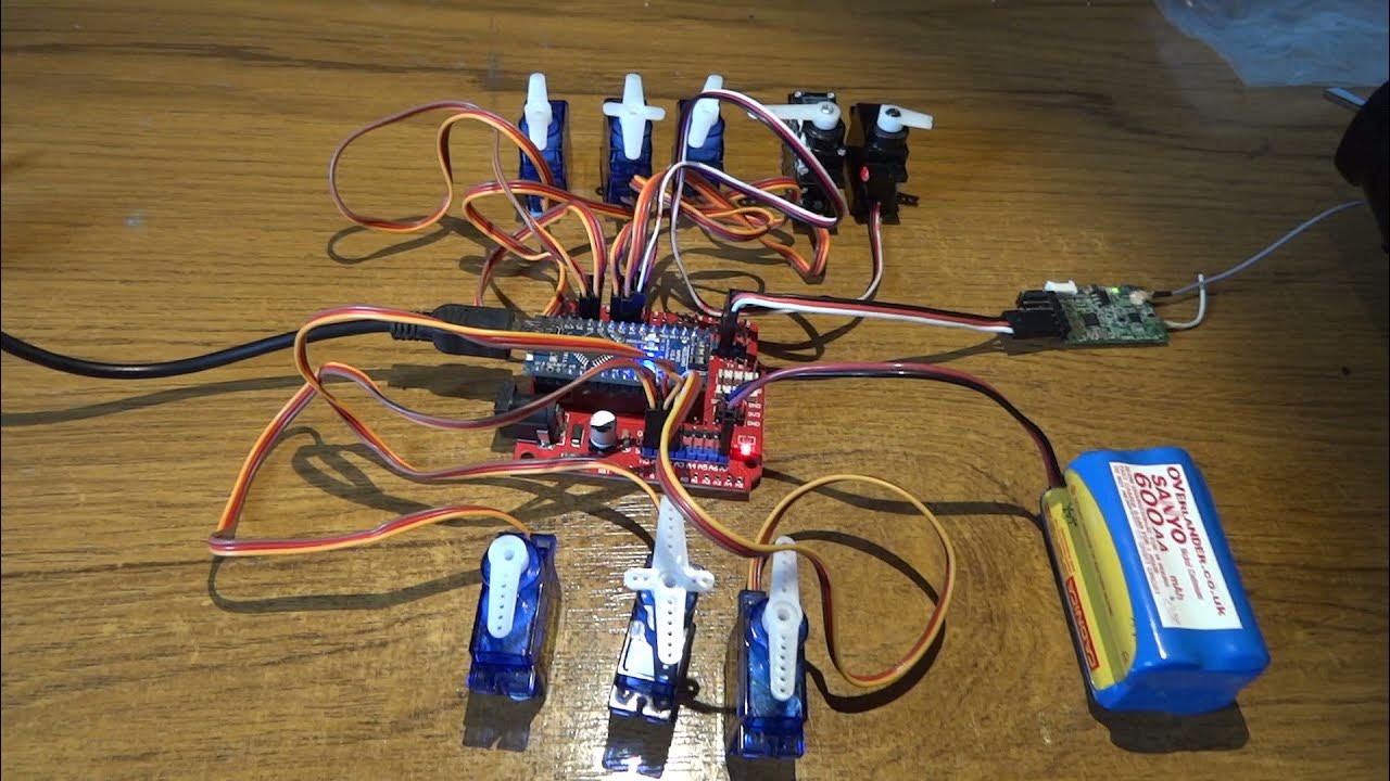 CPPM to 8 servo output decoder for any Arduino Uno/Nano/Pro Mini/etc ...