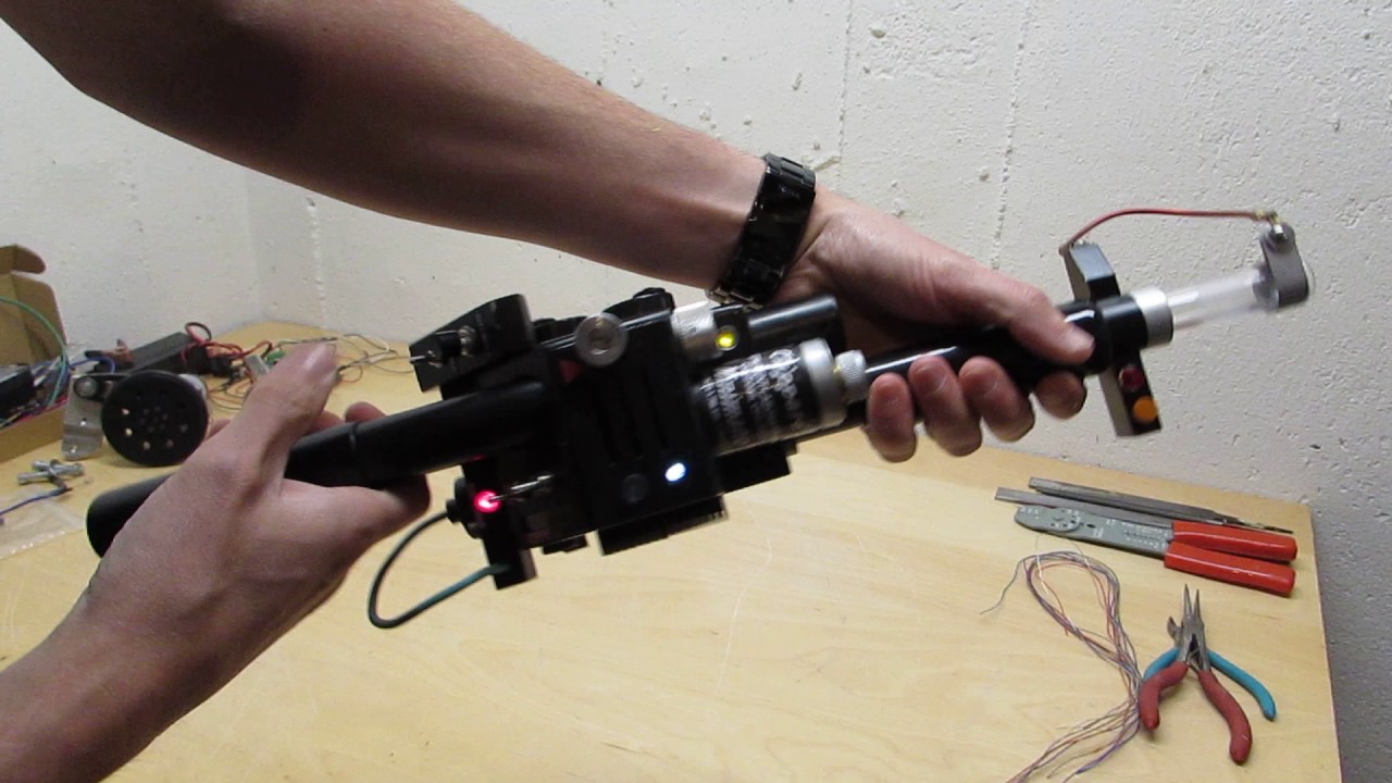 Particle Thrower Lights and Sound - YouTube