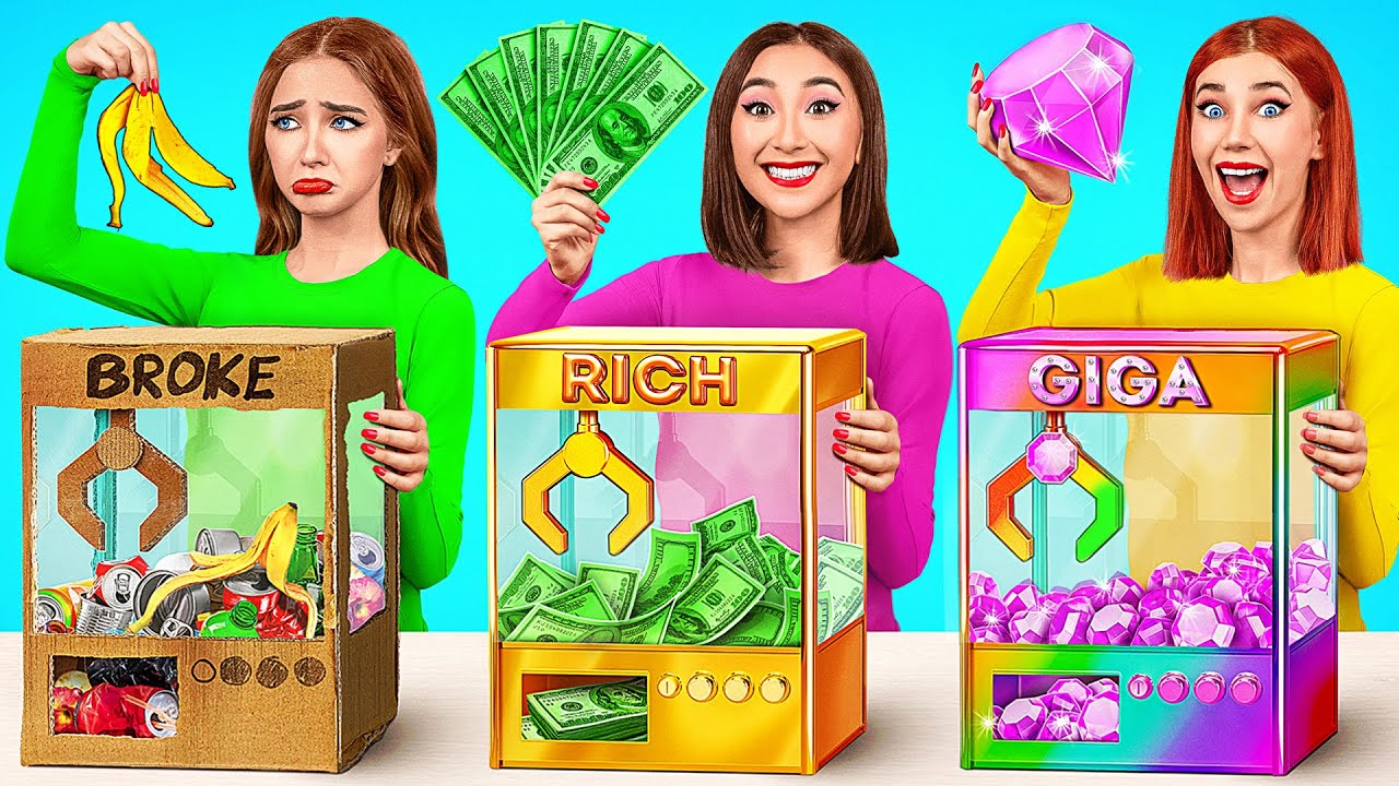 रिच बनाम ब्रोक बनाम गीगा रिच फूड चैलेंज | खाने योग्य लड़ाई Multi DO ...