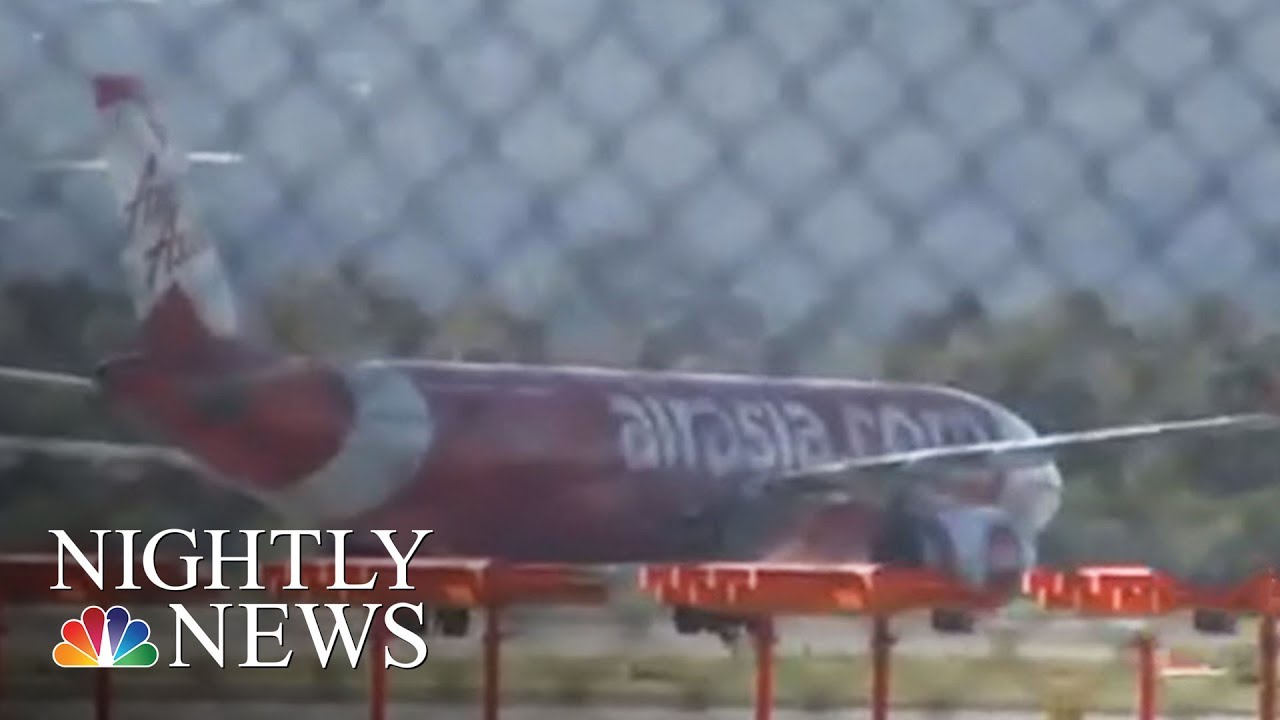 Video Shows Terrifying Moments As Entire Airliner Shakes During Flight ...