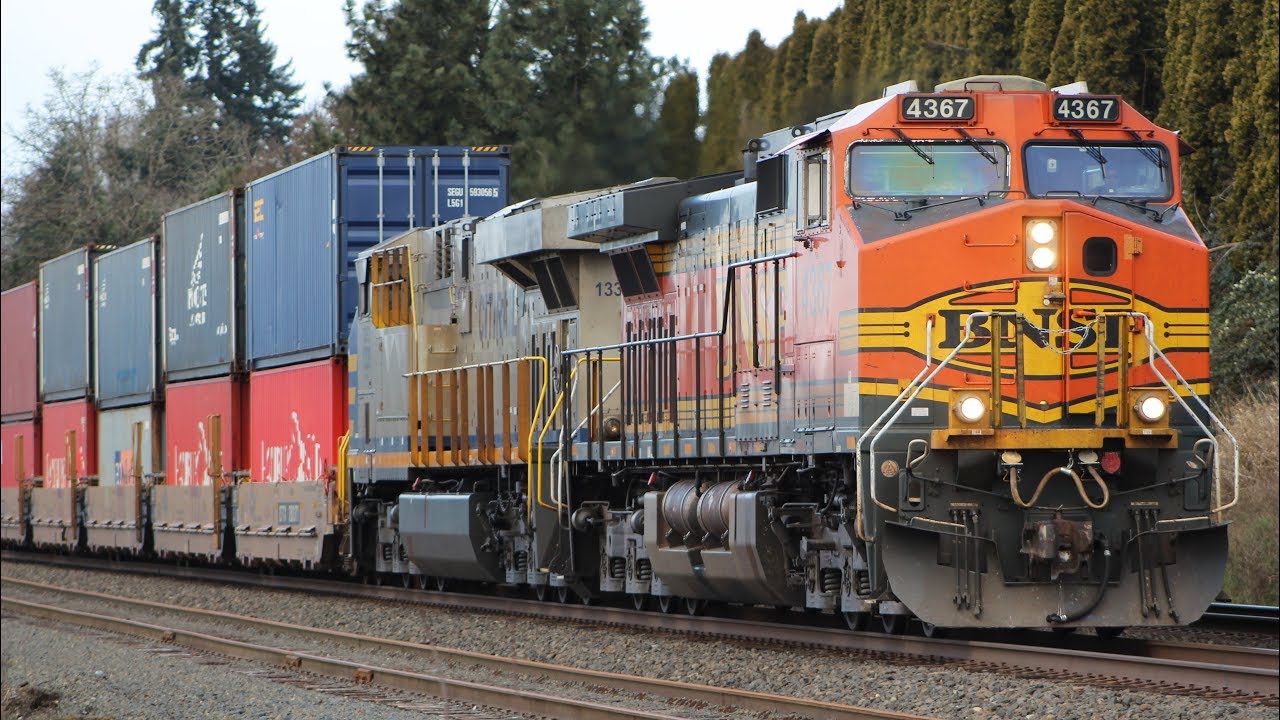 BNSF's Seattle Sub Mainline Action - Ridgefield, WA - YouTube