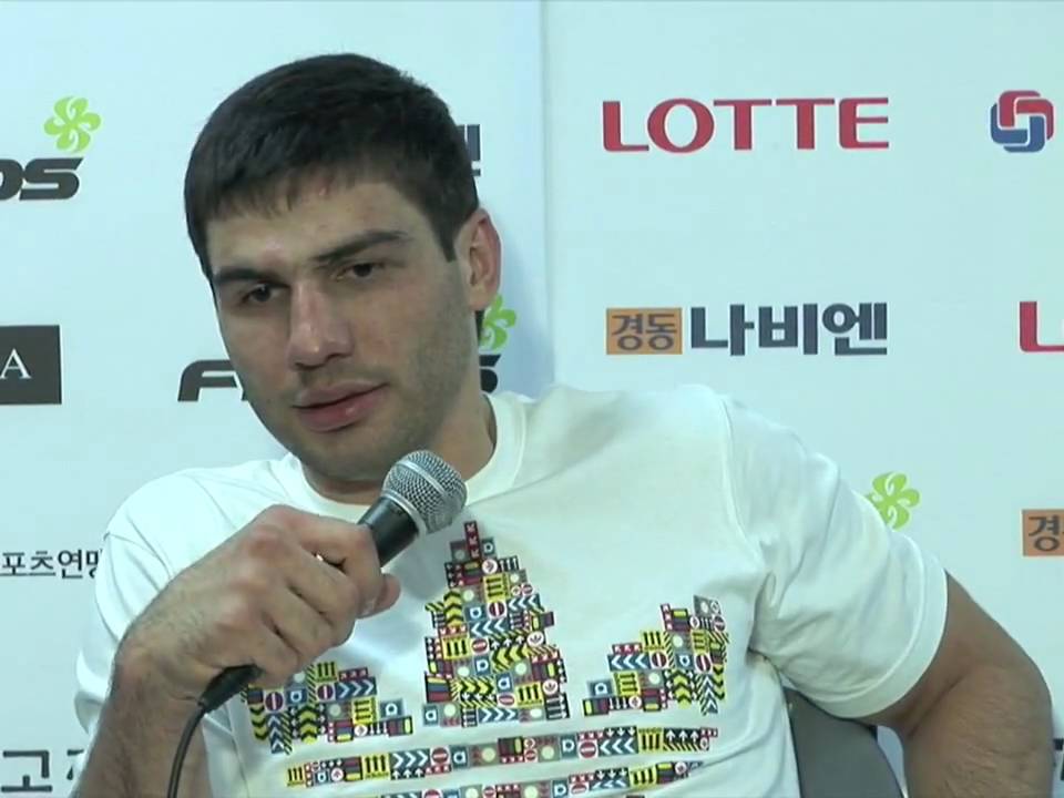 Ruslan Karaev - Post-Fight Interview - Sep.26.2009 - YouTube