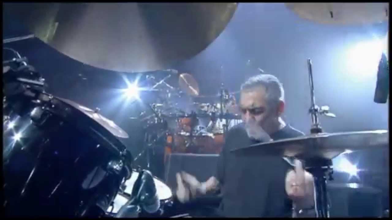 Steve Gadd drum solo with percussionists - YouTube