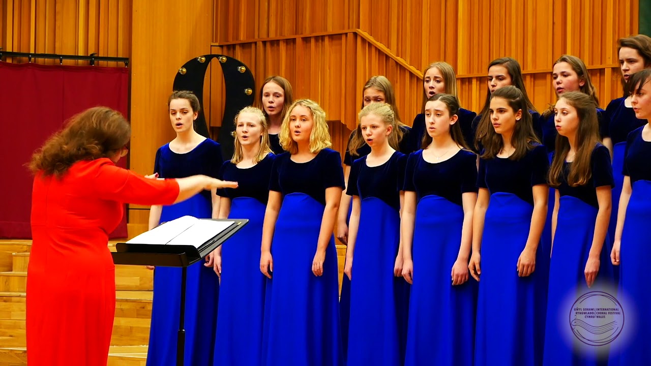 Cantabile Girls’ Choir: Luciferum (Robert Peate) - YouTube