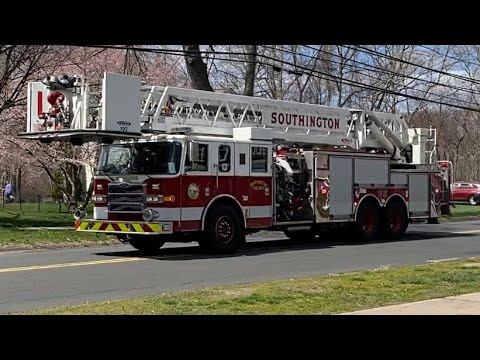 Southington Fire Department Car 3 and Ladder 1 Responding - YouTube
