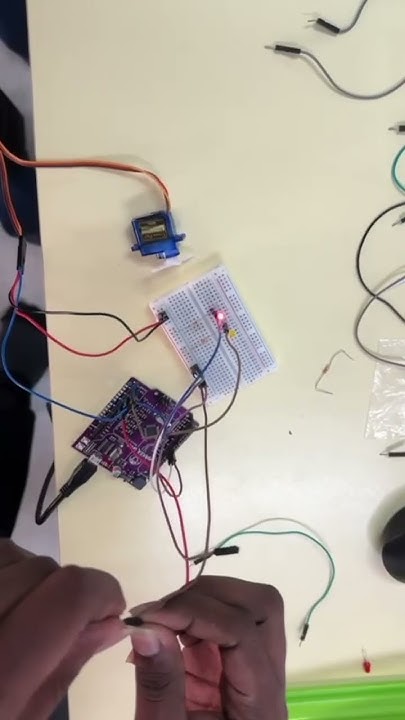 SERVO MOTOR CONTROL USING PIR SENSOR - YouTube