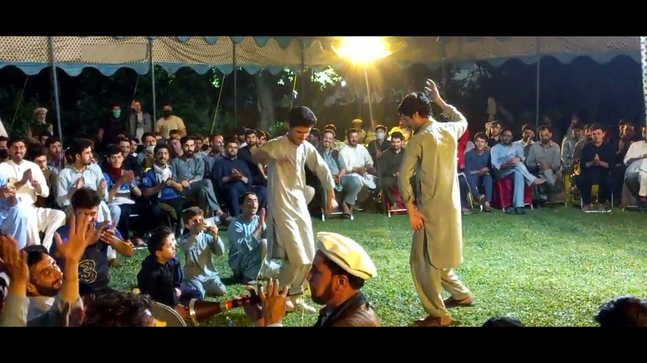 Beautiful Chitrali Musical Show And Dance!!! - YouTube