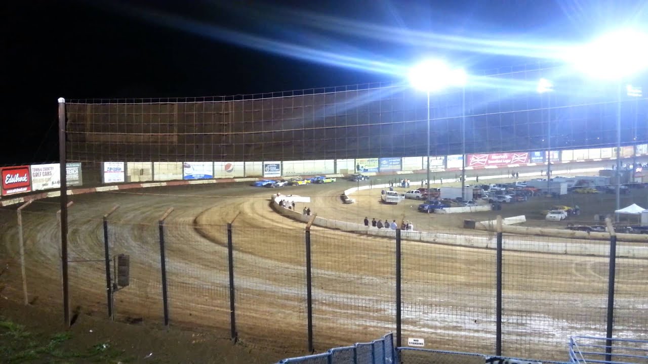 Perris Auto Speedway Super Stock Main Season Opener 3-14-15 - YouTube
