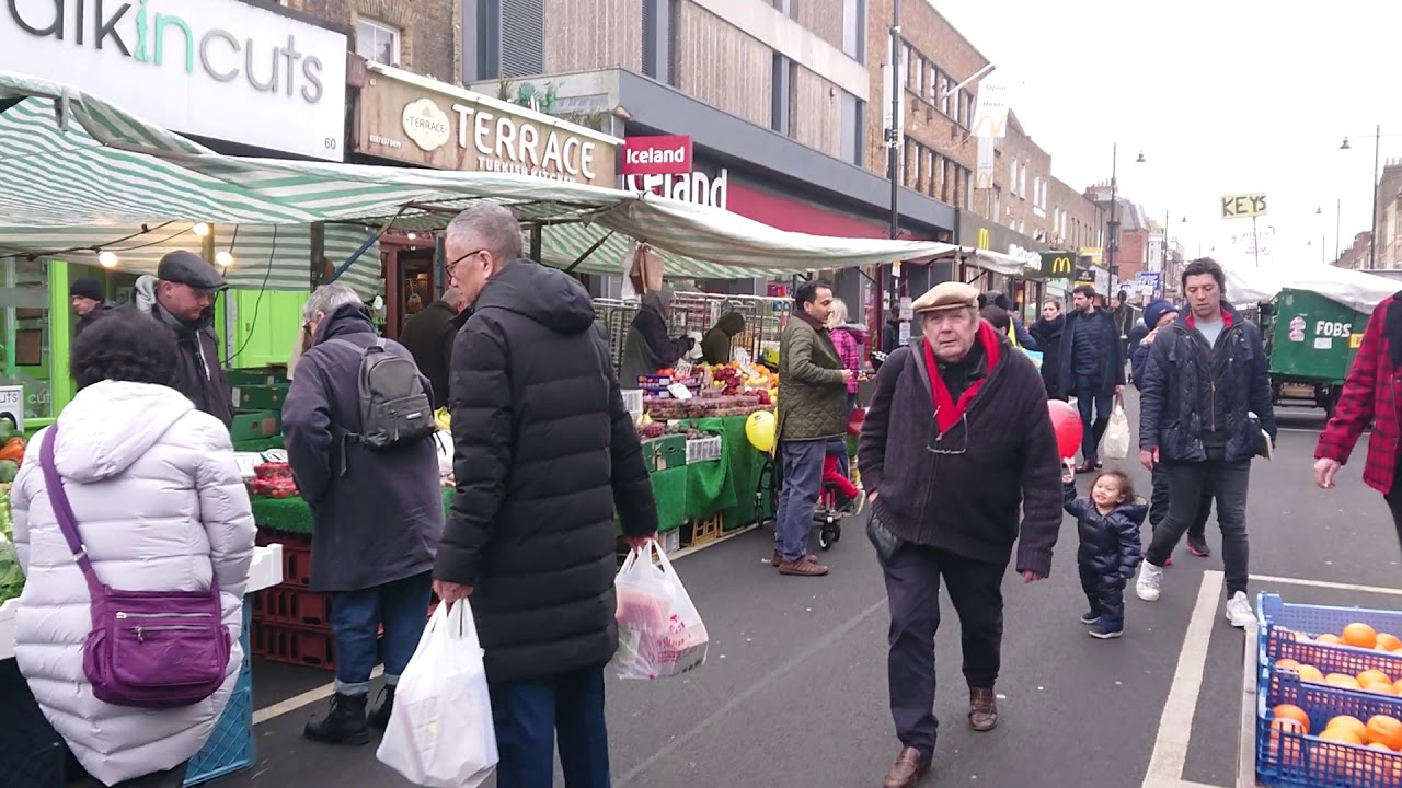 Chapel Market in Islington! Walking through (2020) - YouTube