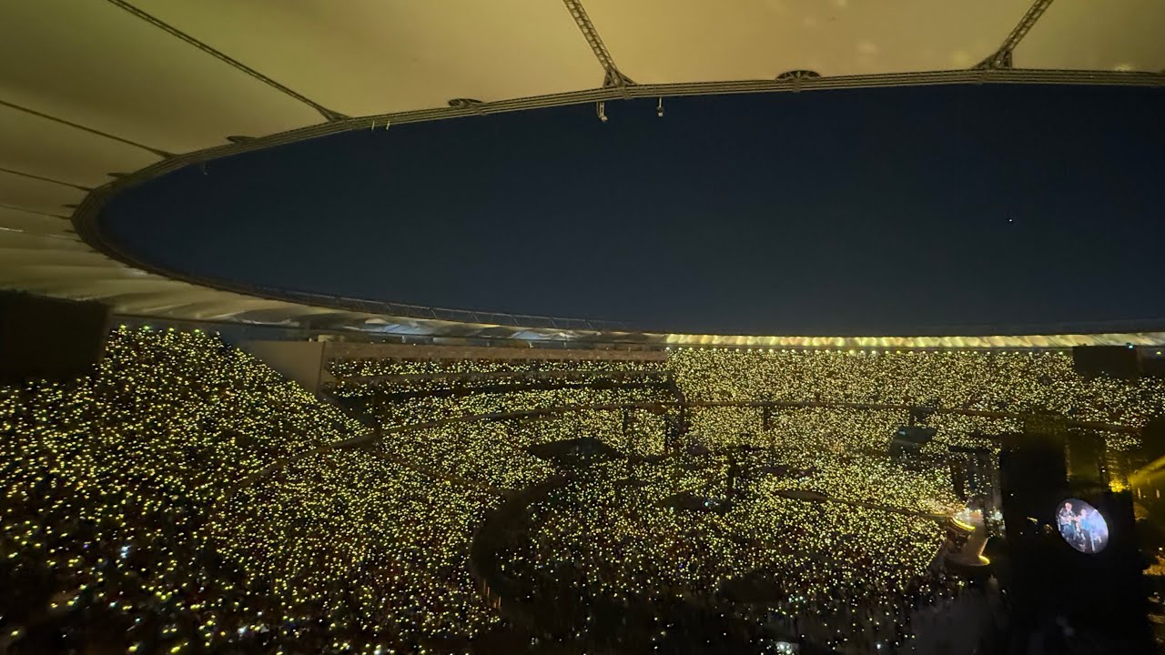 Yellow Coldplay live | Coldplay concert | Narendramodi stadium ...