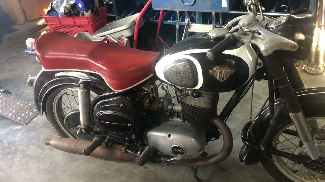 Maico MB 250 ongerestaureerd - YouTube