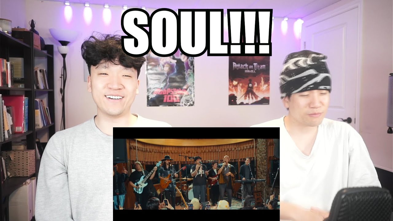 FIRST TIME EVER REACTING TO sining (Live at The Cozy Cove) - Dionela ft ...
