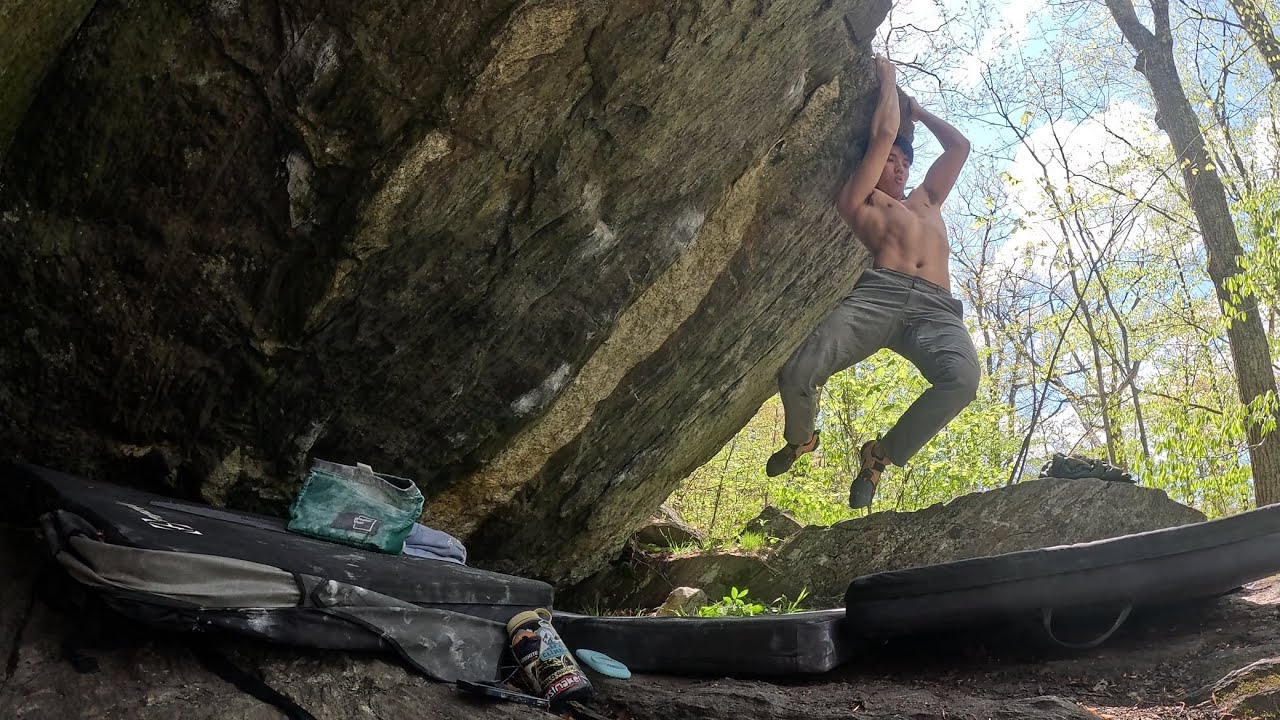 Things in the woods - V9/7C | Rumney, NH - YouTube