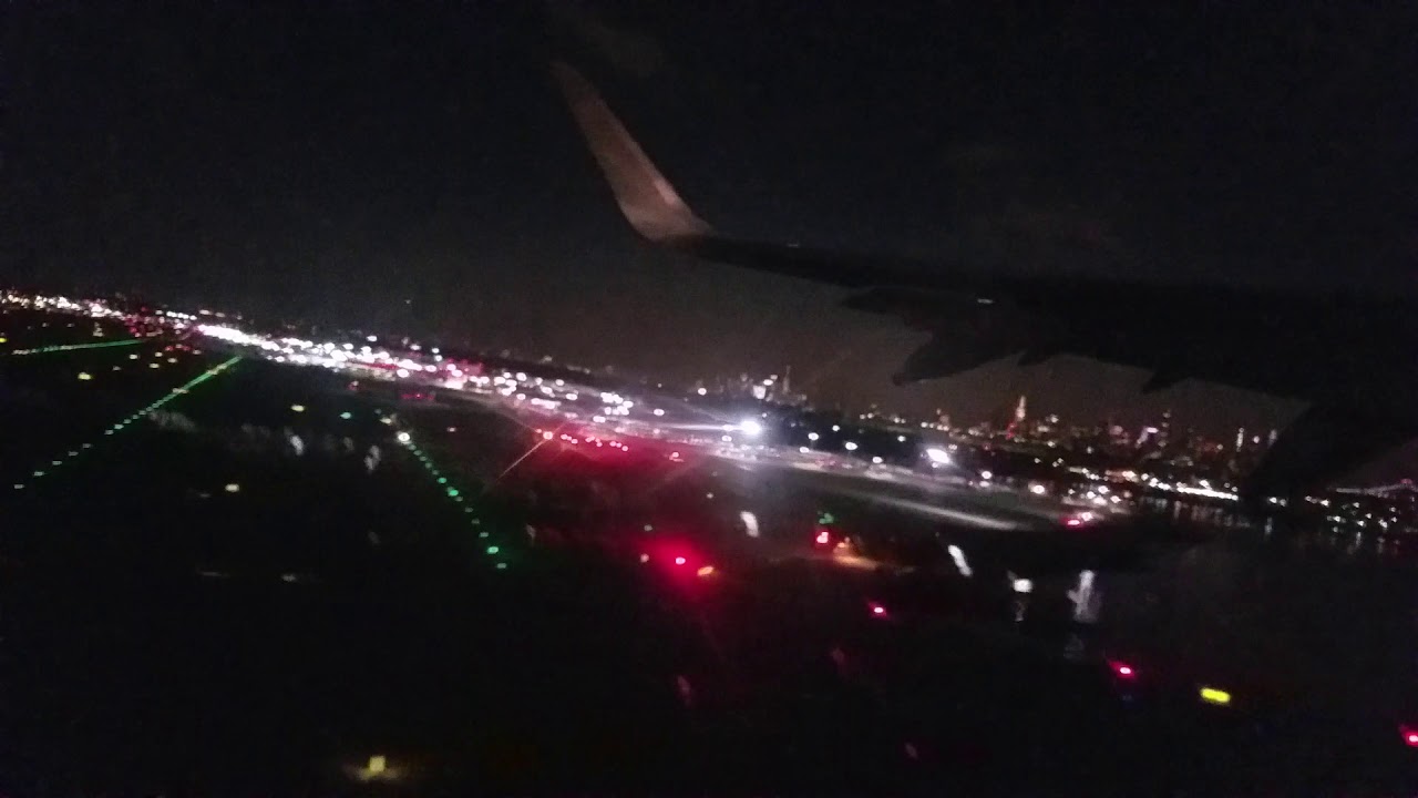 DELAYED! American Airlines (AA1608) Airbus A321 takeoff from LGA, New ...