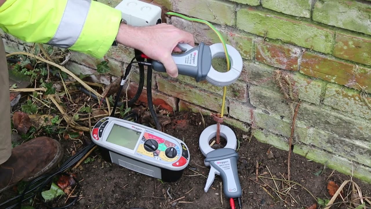 Megger MFT1741 Multifunction Tester For 3-Wire Ground Stake Testing or ...