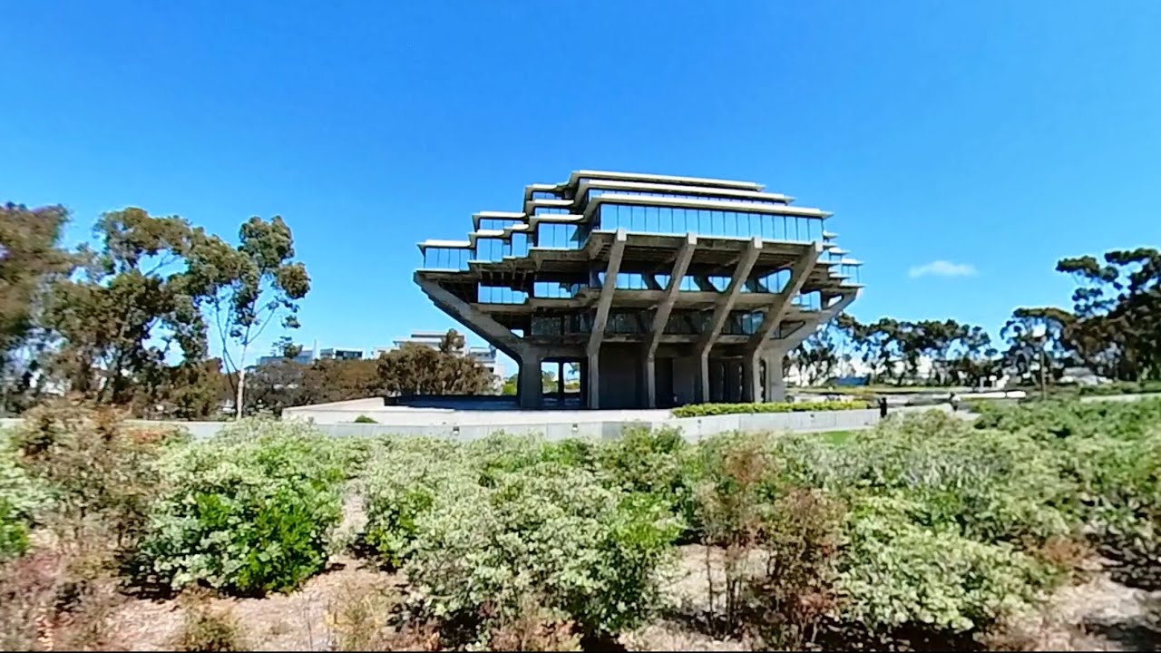 UCSD Geisel Library La Jolla California walk Tour - YouTube