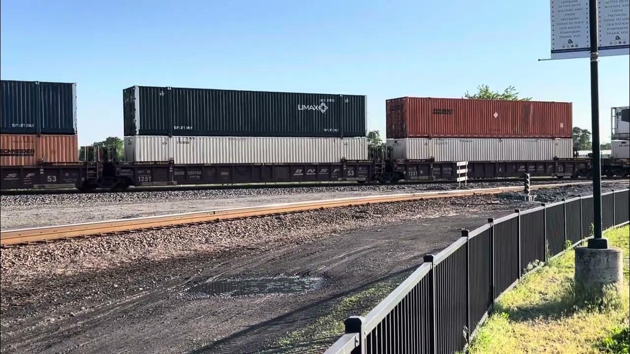 Another CSX intermodal train in Fostoria, Ohio - YouTube