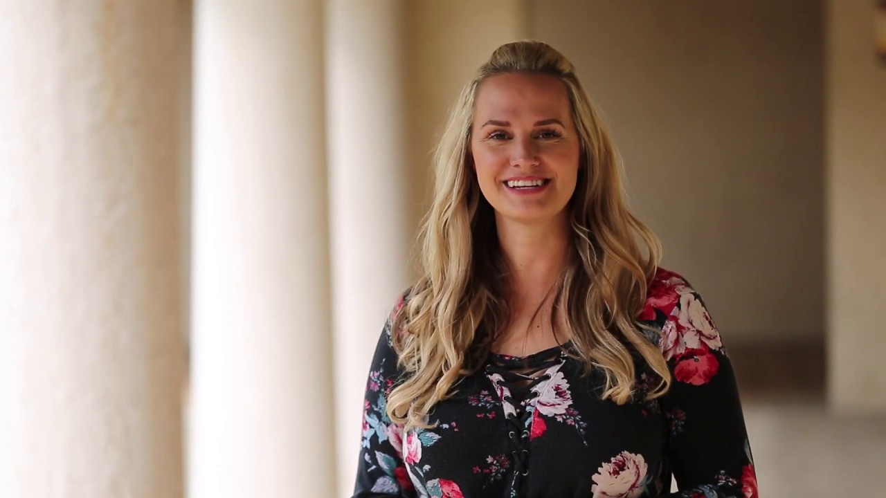 Emily Terrell - Happy Thanksgiving 2019 - YouTube