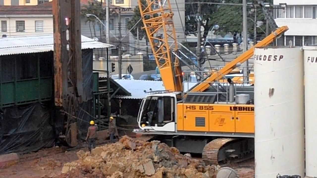 Liebherr HS 855 HD Litronic - YouTube