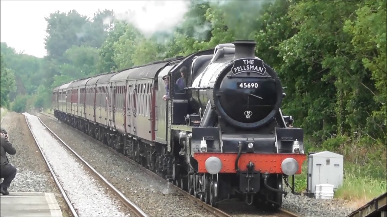 LMS 45690 'Leander'- The Fellsman- Settle Station 12/06/2018 - YouTube