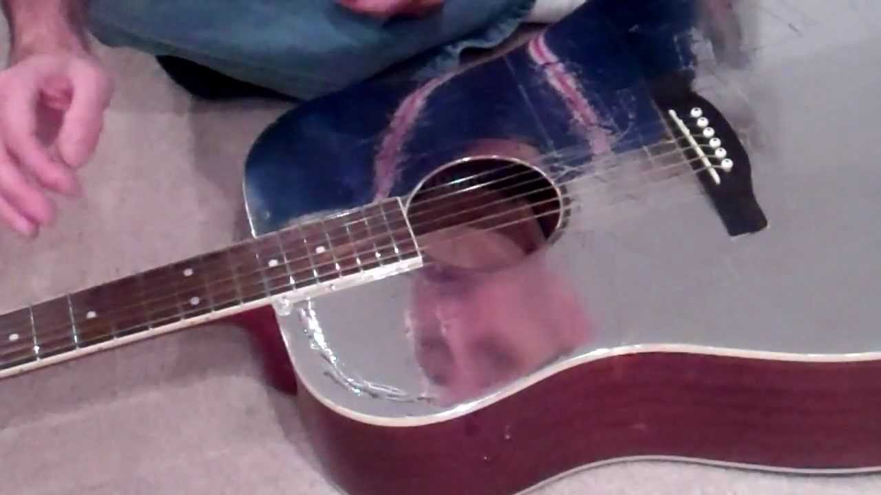 Replicating Taylor Swift's Rhinestone Sparkly Glitter Replica Guitar ...