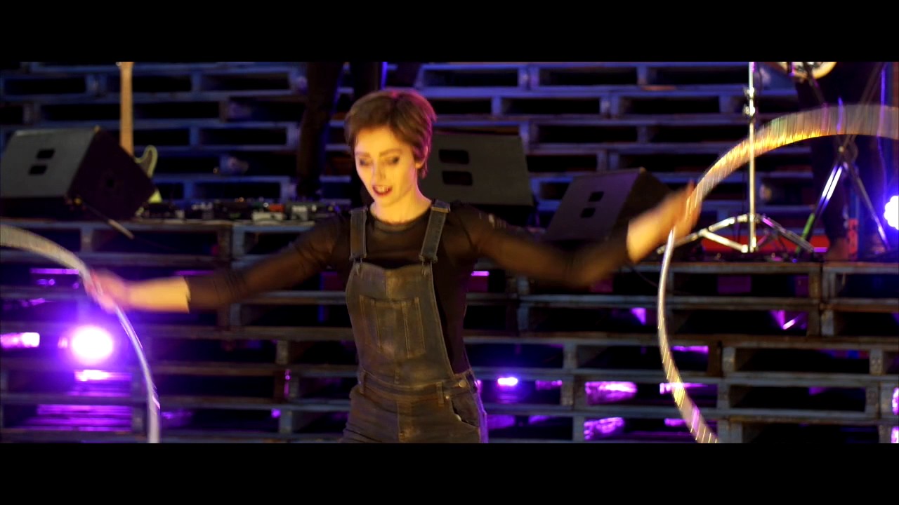 Emily Gare Hula Hoop 2017 - YouTube