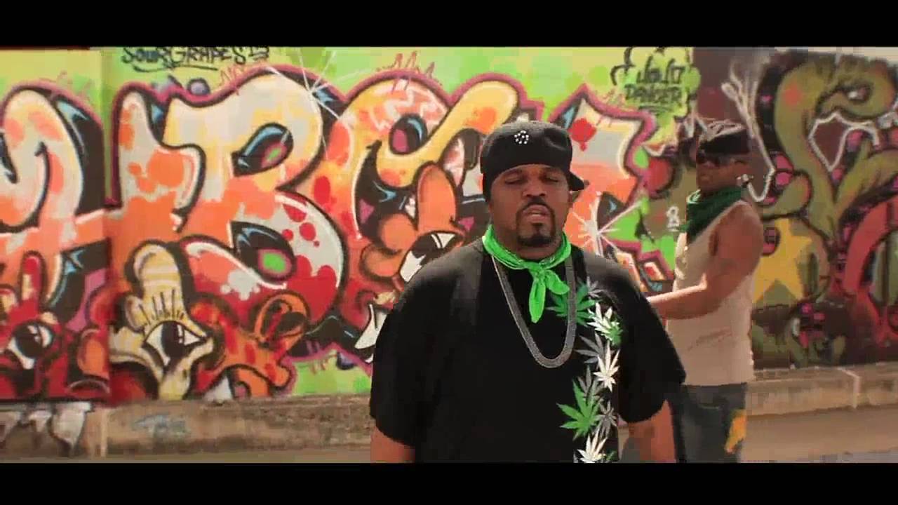 Last 1 Standin By Da Green Gang - YouTube