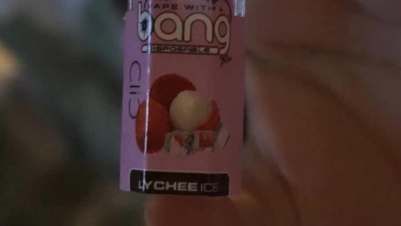 BANG XL LYCHEE ICE DISPOSABLE VAPE PEN REVIEW - YouTube