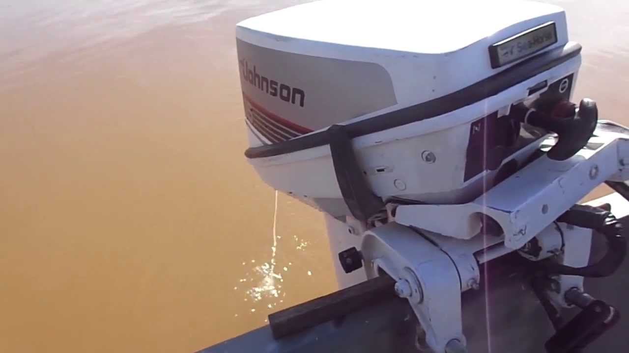 Testing 1985 Johnson 15 HP on camo Jon boat - YouTube