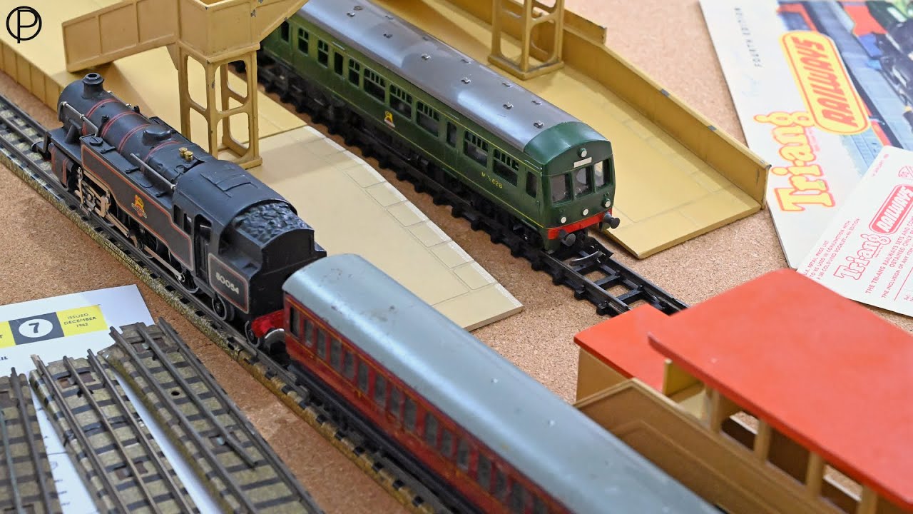 Tri-ang Railways R.157 Diesel Railcar & Hornby Dublo 2-6-4 Tank ...