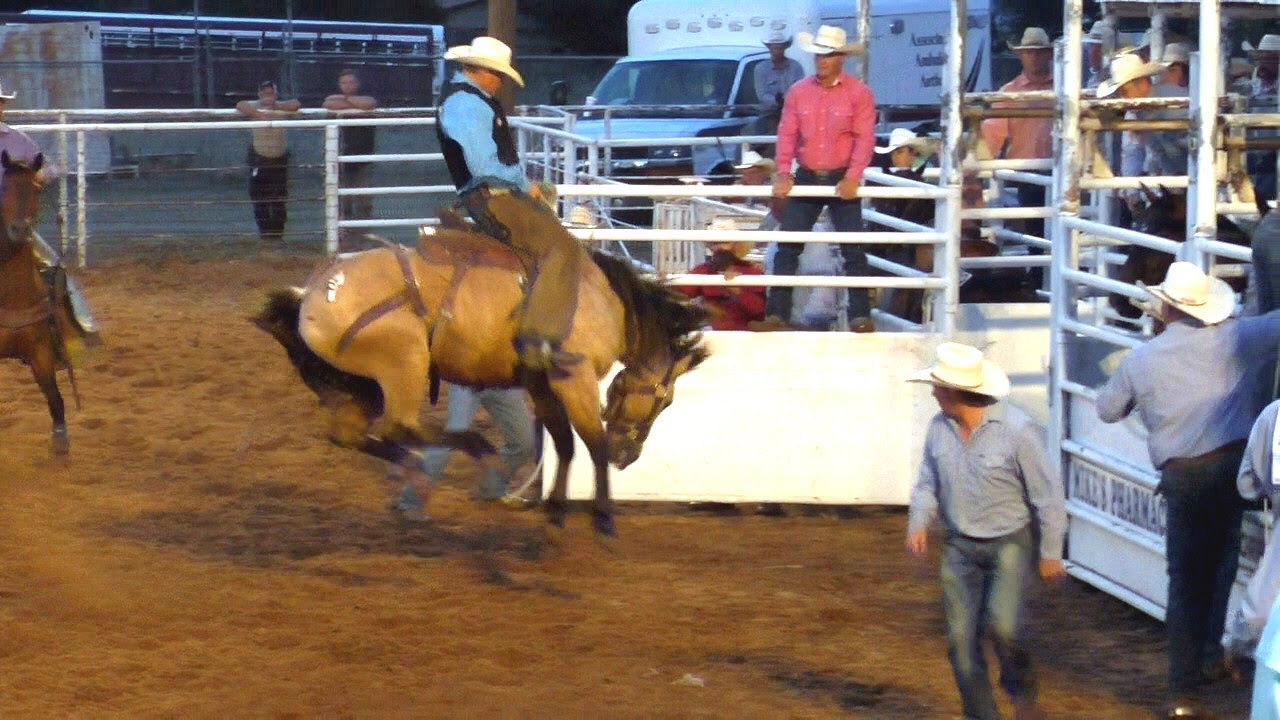 Ranch Broncs - 2019 Saint's Roost Ranch Rodeo (Saturday) - YouTube
