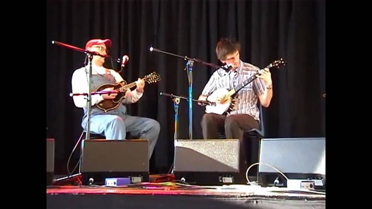 Adam Hurt and Mike Compton play "Old Dangerfield" - YouTube