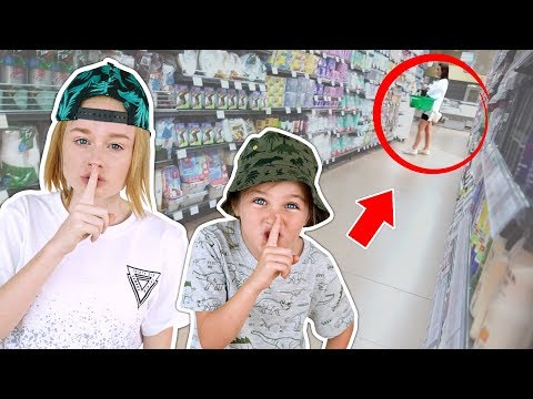 SPYING ON OUR MOM IN PUBLIC! *caught HER out* | Family Fizz