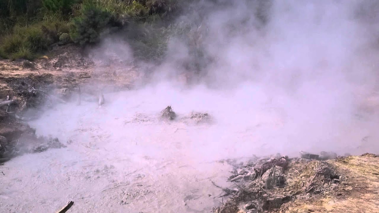 Badekbek sulfur spring - YouTube