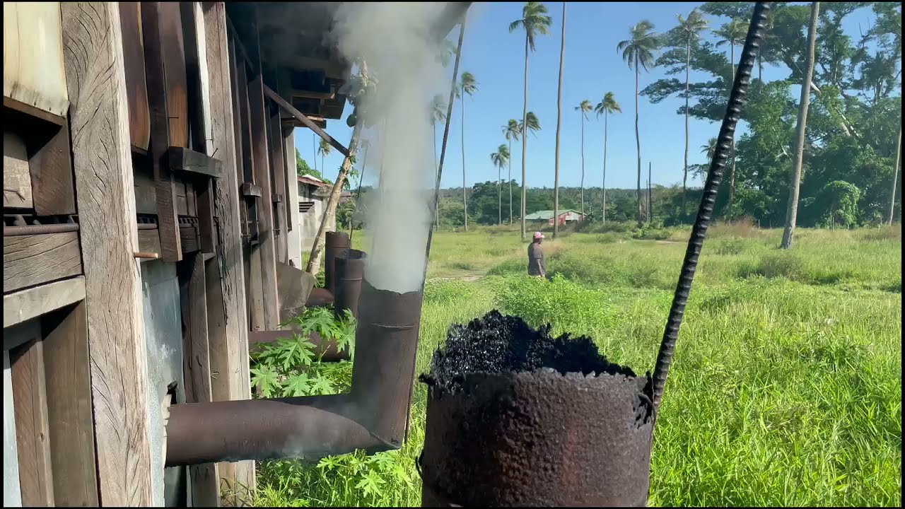 HOT AIR COPRA DRYER. COCONUT DRYER. - YouTube