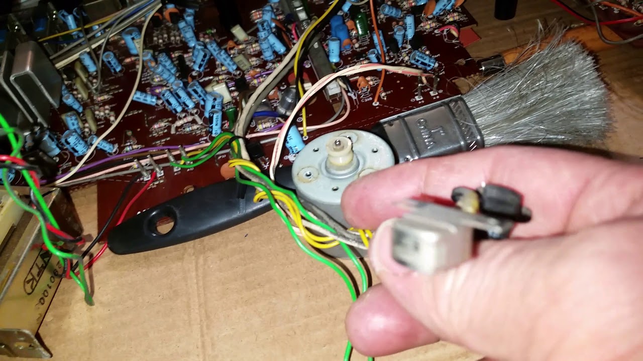 Boombox crown csc 850L - YouTube