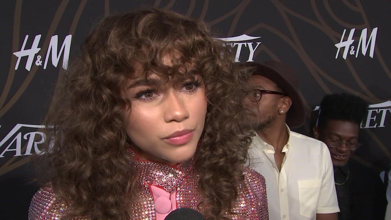 Young rising stars attend Variety awards bash - YouTube