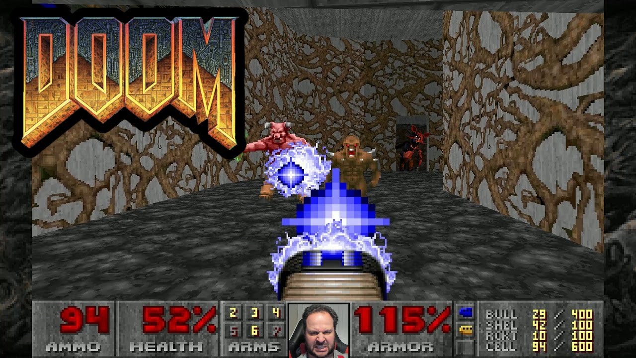 Old school gamer plays DOOM (1993) for the first time - YouTube